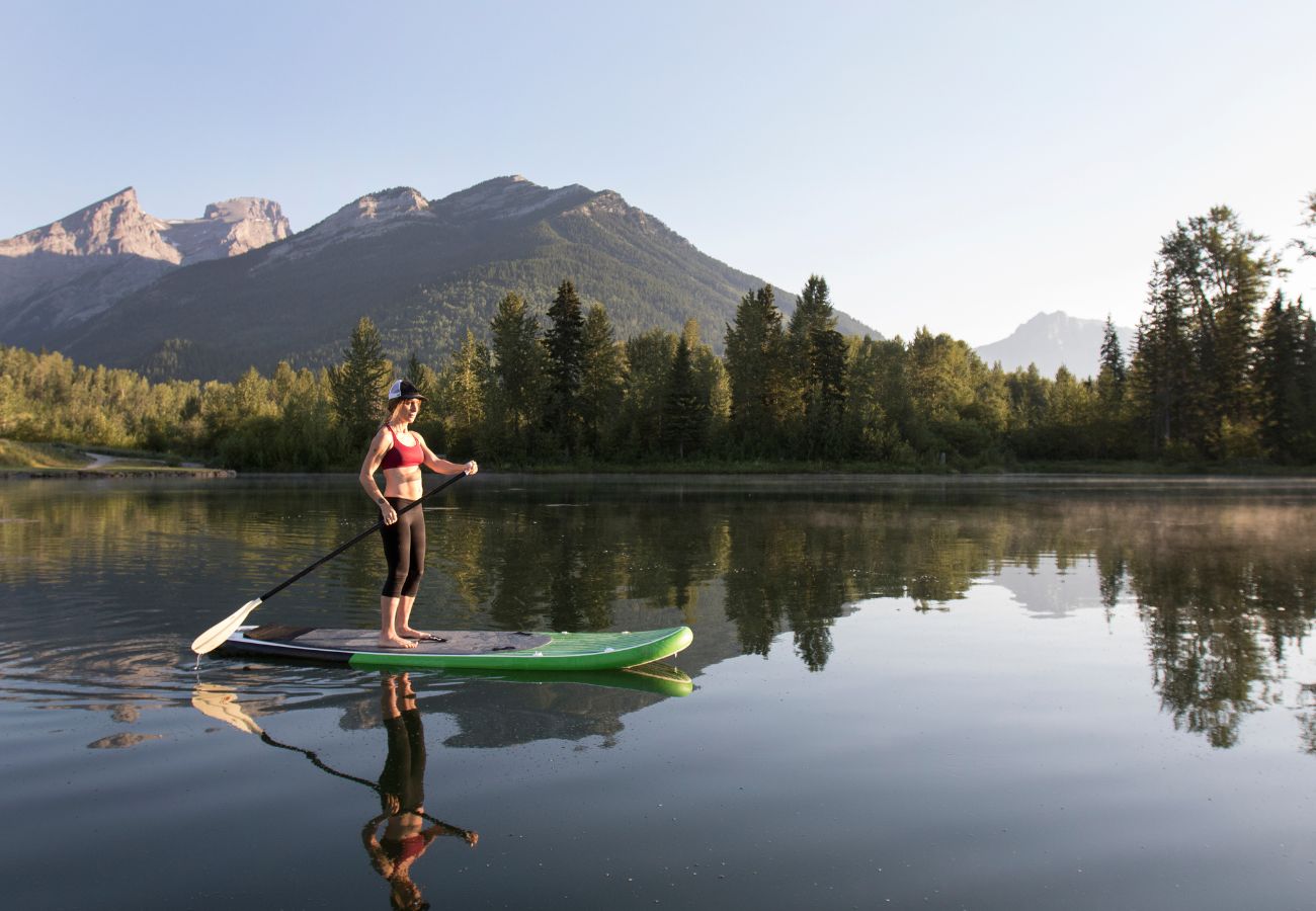 Blogs | How to Choose the Right Paddle Board Size for You
